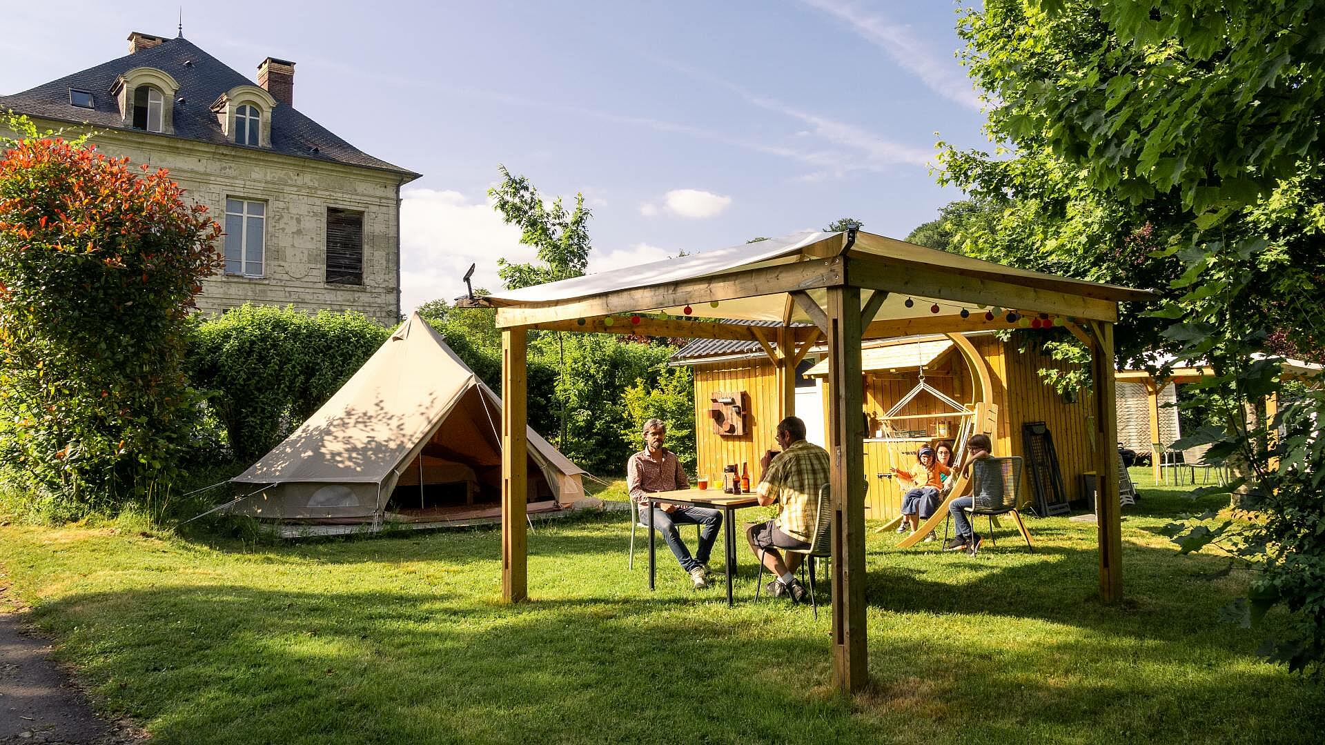 Premium camping: discover our accommodations in France | Les Castels